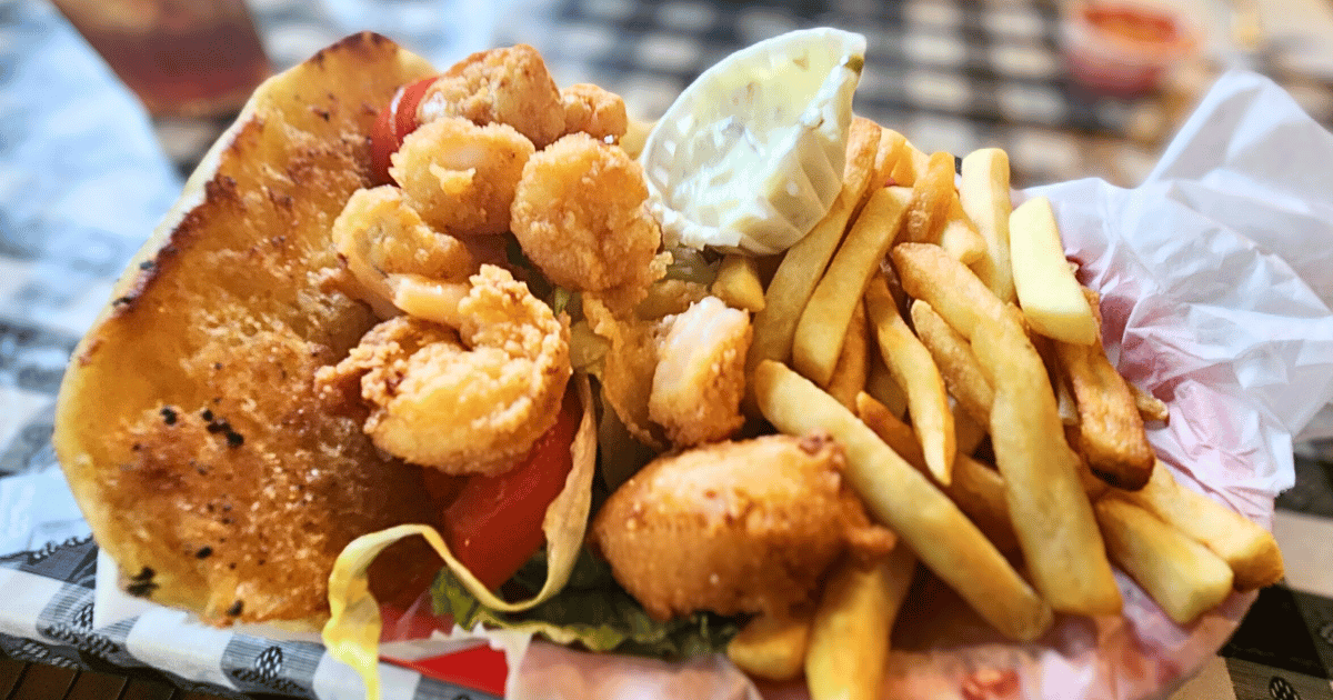 FAT WILLIE'S FISH CAMP: BEST SEAFOOD DIVES IN FLORIDA - The Wandering ...