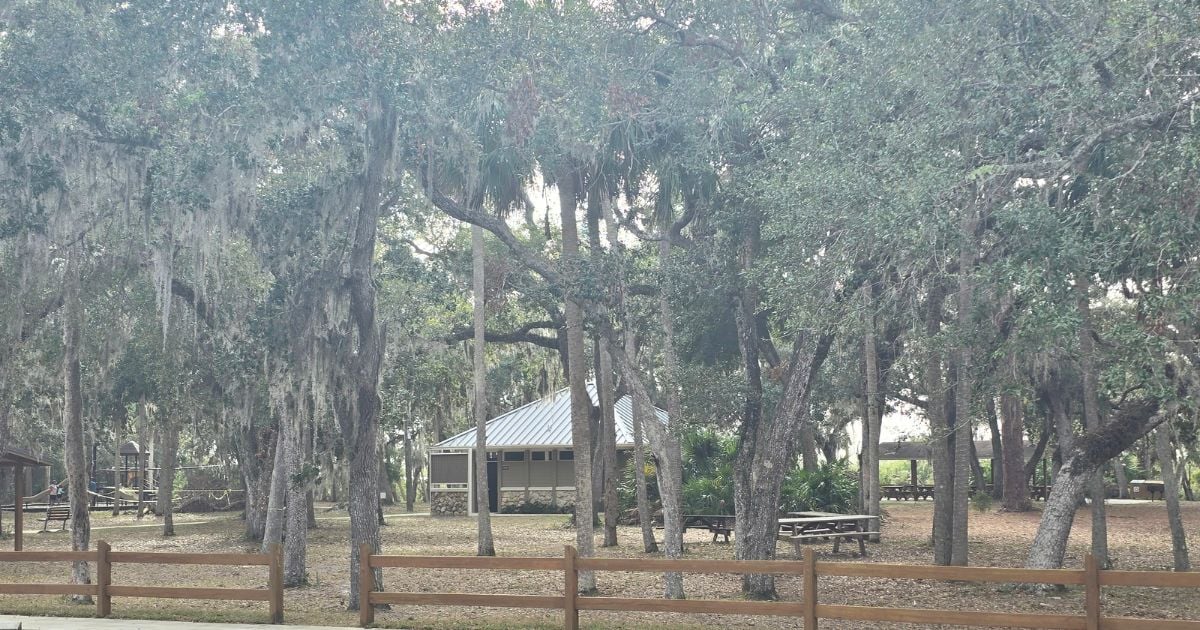 DISCOVER WASHINGTON OAKS: ST. AUGUSTINE'S HIDDEN GEM - The Wandering ...