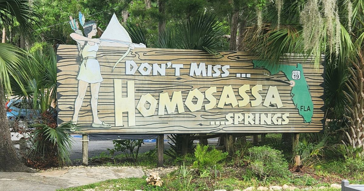 Wander Wild Florida at Homosassa Springs State Park - The Wandering ...